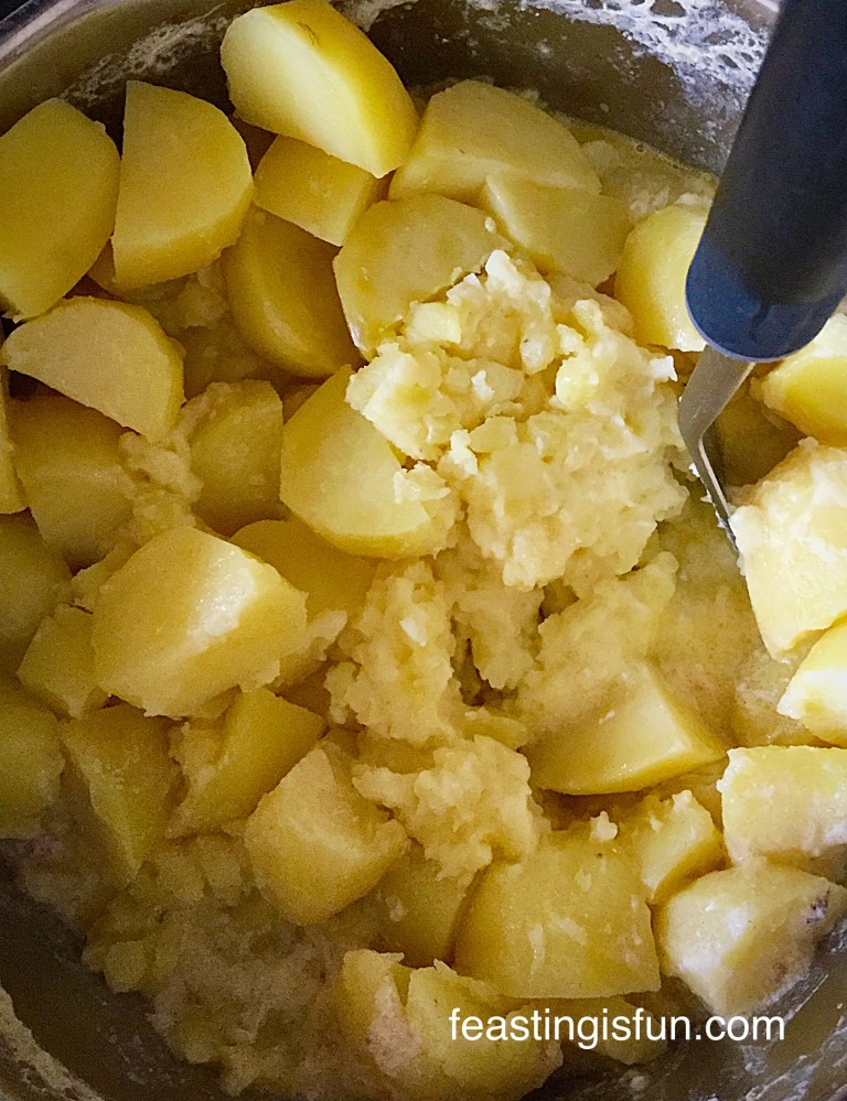 Perfectly Mashed Potatoes - Feasting Is Fun