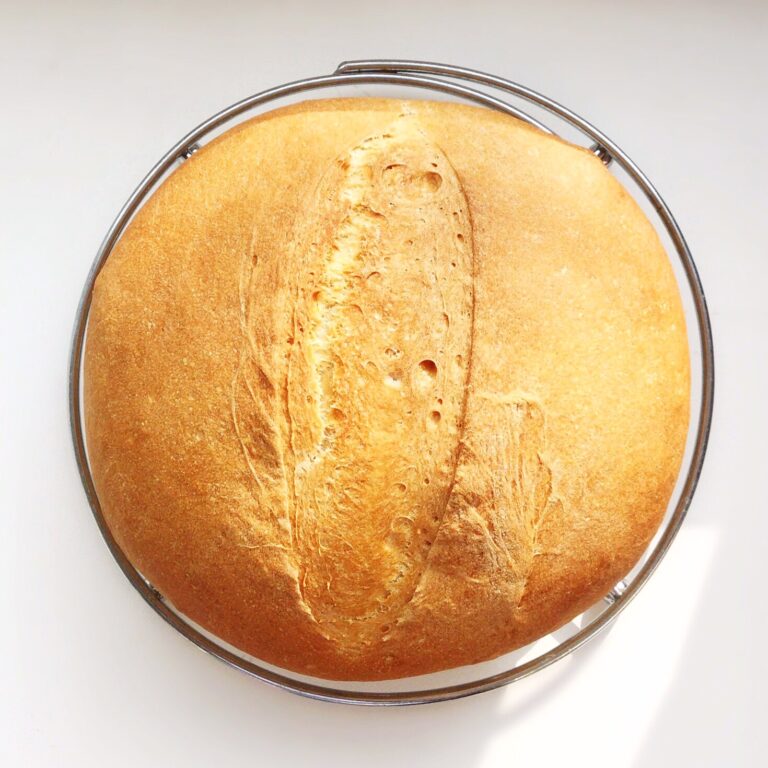 Easy White Cob Loaf - Feasting Is Fun